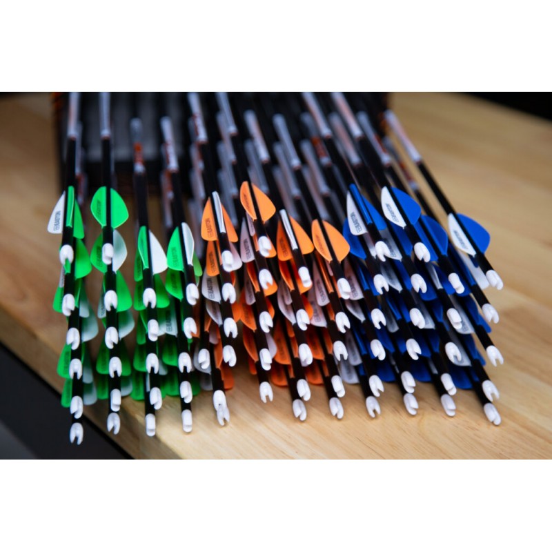 Carbon Arrows : Easton Vector Carbon Arrows Set of 8 with ...